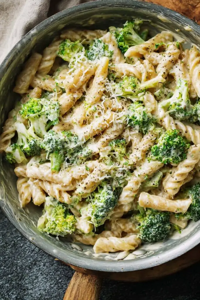 15 Delicious Broccoli Recipes Side Dish Ideas - FoodieVista
